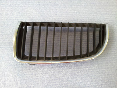 2005-2007 BMW E90 325 325i 325xi Left Kidney Grill 51137120007 OEM ...