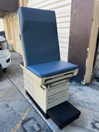 Midmark 404 Examination Table - Fully Refurbished w/ New Upholstery of ...