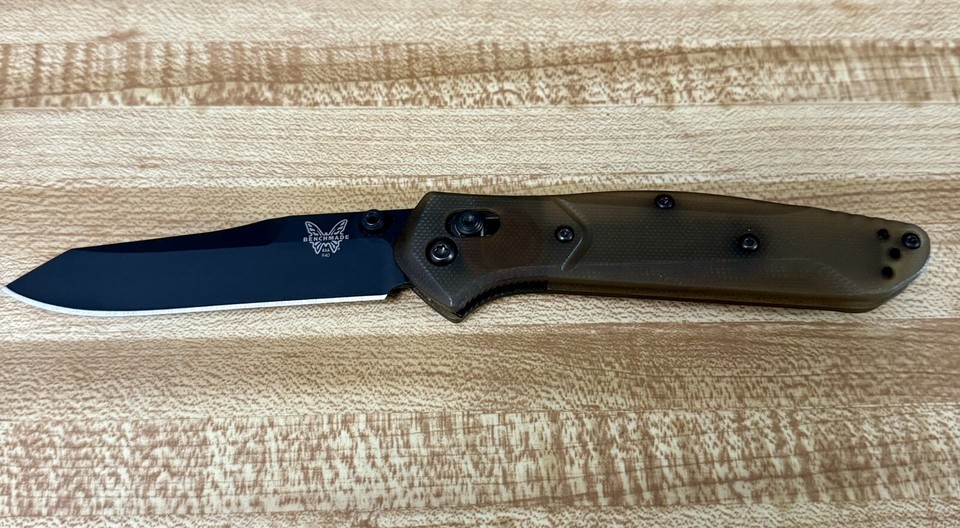 Benchmade 940BK-2004 M4 Osborne Axis - Blade HQ Exclusive Jade Oil ...