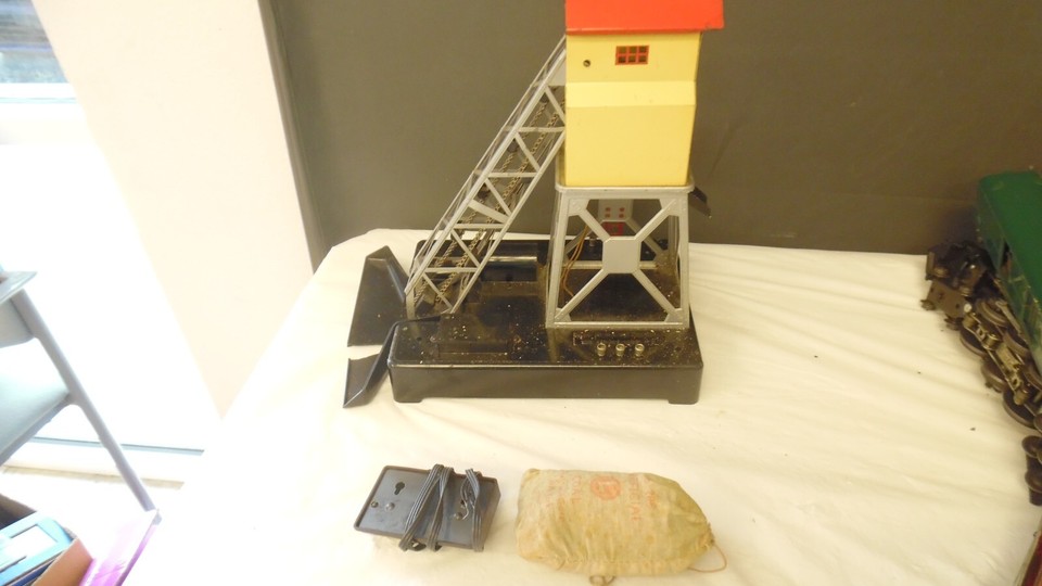 Lionel 97 Postwar Operating Coal Loader W/Control As IS 511 | eBay