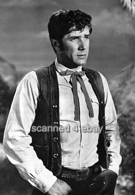 ROBERT FULLER LARAMIE ON RANCH 8X10 PHOTO 285 | eBay