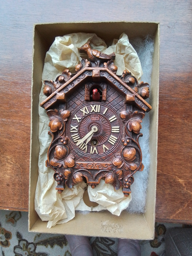 VINTAGE BOBBING CUCKOO CLOCK KEEBLER CLOCK COMPANY RED BIRD NO KEY ...