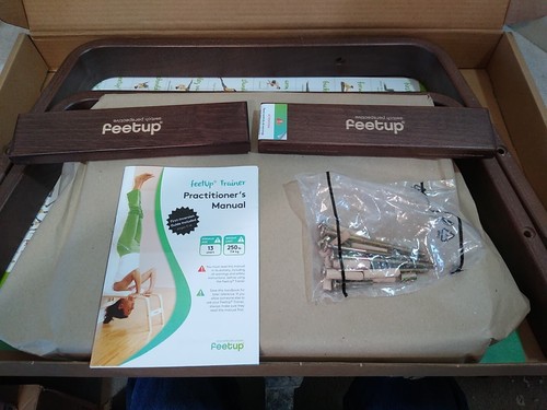 FeetUp Feet Up Yoga Inversion Trainer Headstand Brown Bench/Chair BLACK ...