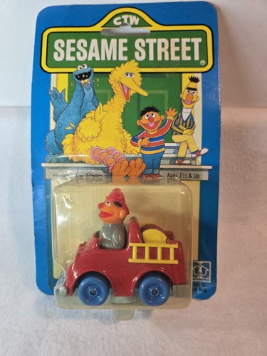 PLAYSKOOL CTW VTG 1981 SESAME STREET ERNIE's FIRE ENGINE DIE-CAST TOY ...