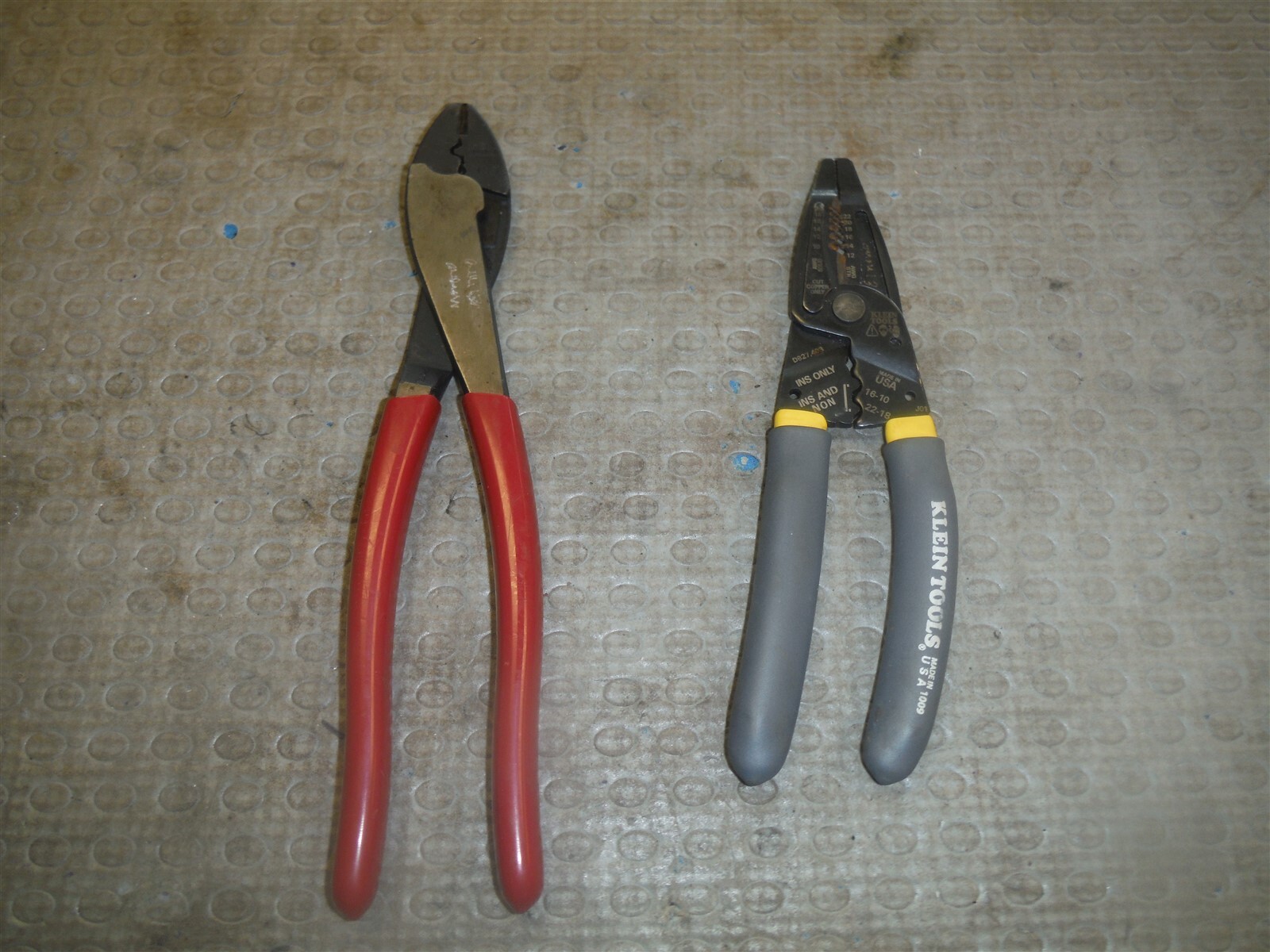 Klein lot of 2 Tools 1005 crimping and cutting pliers & 1009 wire ...