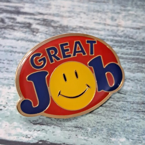 Walmart Associate Employee Pin - Smiley Great Job | eBay