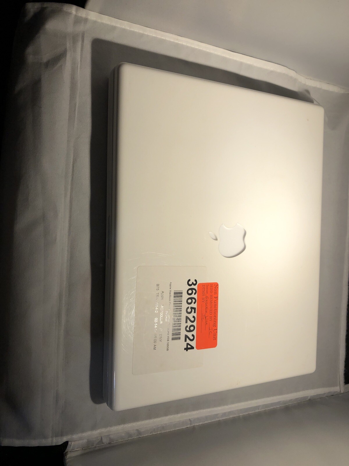 Apple iBook G4 13.3in i5 2.3GHz 4GB 320GB, For Parts Or Repair No ...