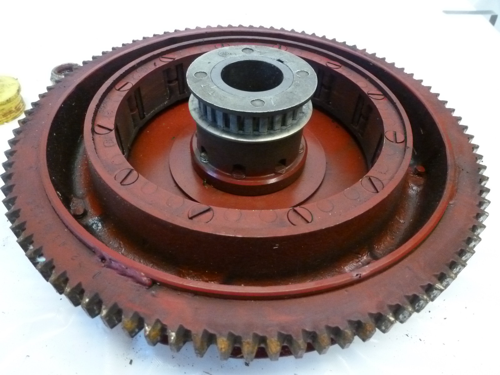 1973 MERCURY 850 85HP FLYWHEEL ASSEMBLY 225-2494A27 4-CYL MOTOR ...