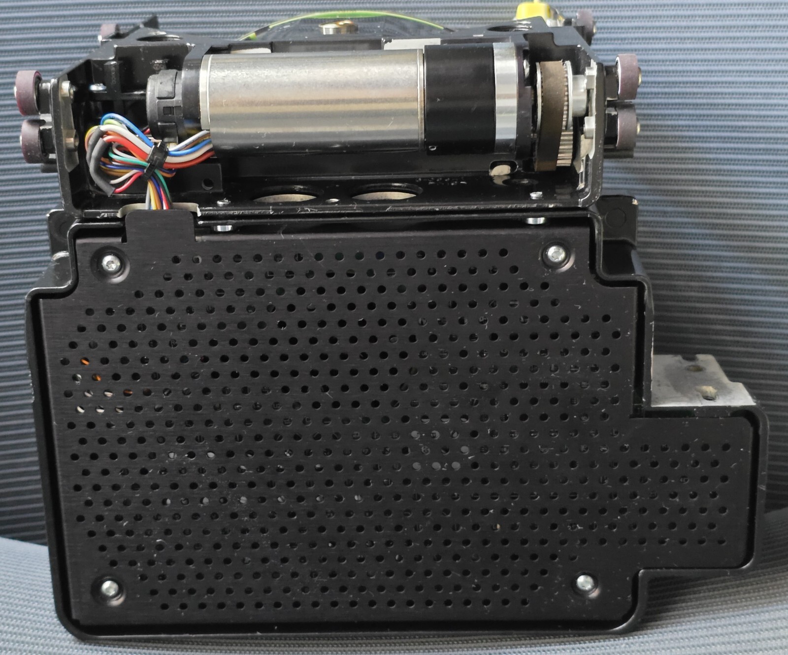 QUANTUM SCALAR i6000 Picker Assembly 3-05730-03 Collector for sale ...