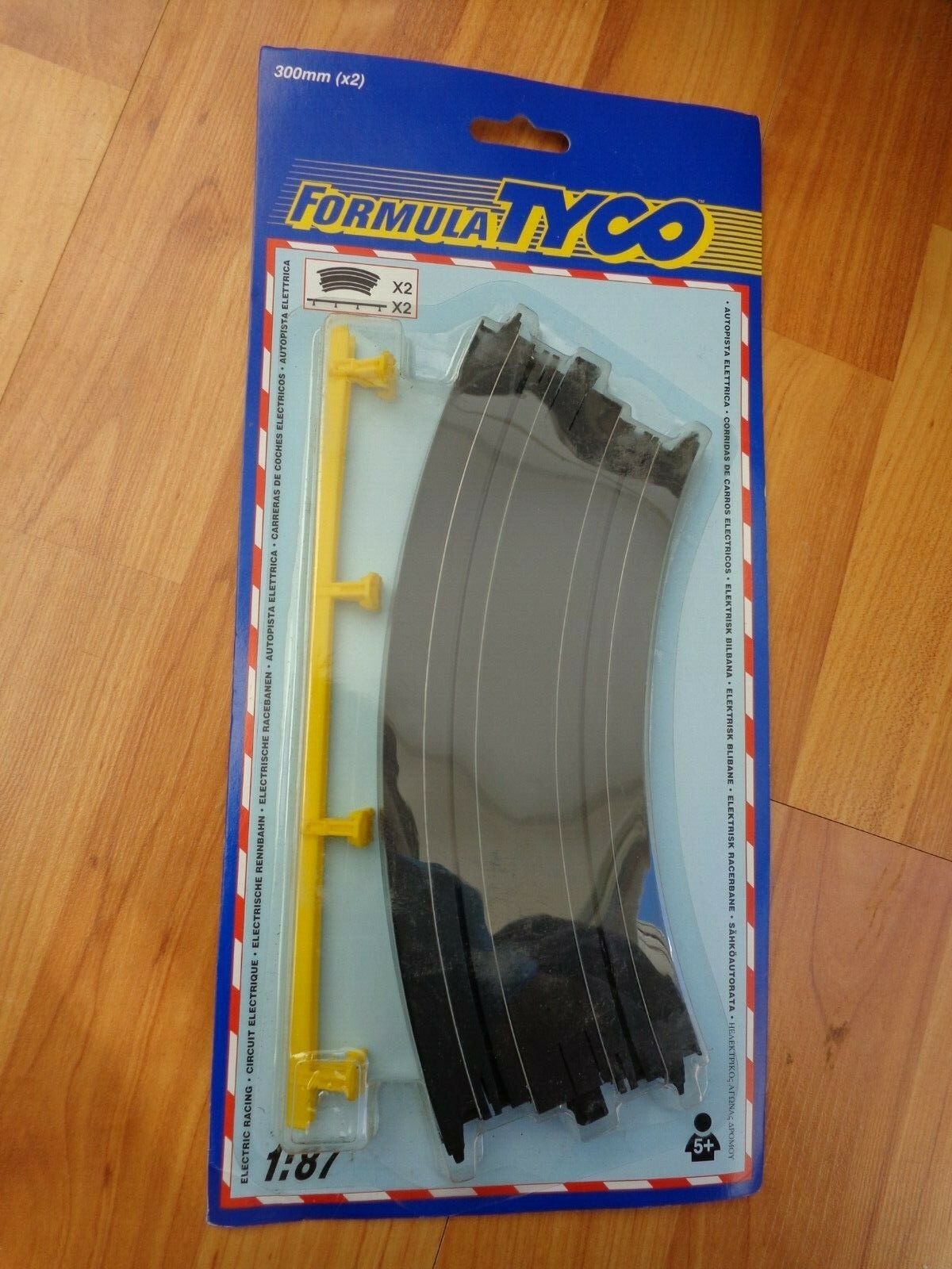 VINTAGE 1988 FORMULA TYCO - 2 X 300MM 12" CURVES SLOT CAR TRACK SET ...
