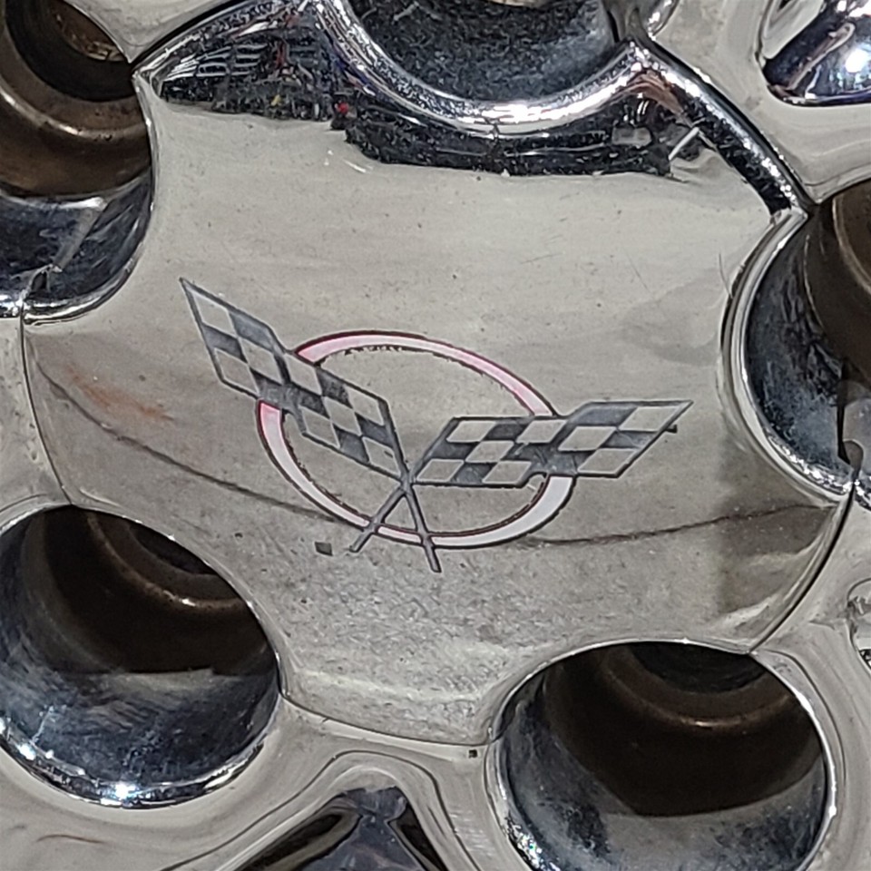 Aftermarket Chrome Wheels Incomplete 17x8.5 18x9.5 For 97-04 Corvette ...