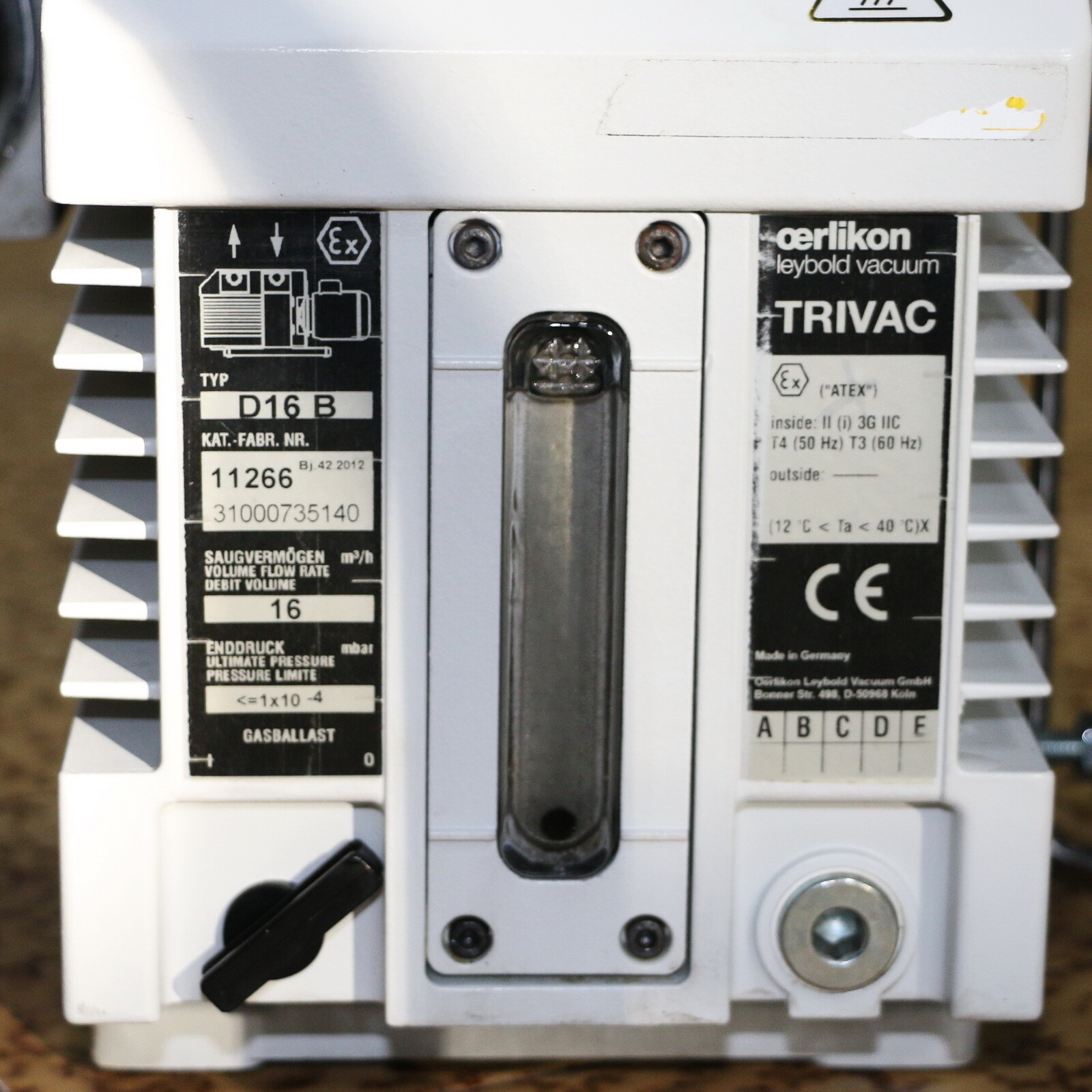 Oerlikon/ Leybold D16 B Drehschieber-Vakuumpumpe mit AR 16-25 | eBay