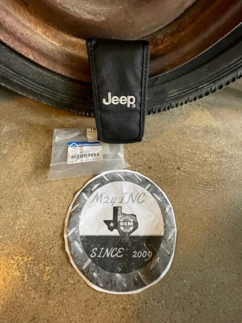 (1) Mopar Top & Door Removal Tool Kit (68361574AC ) JEEP - In stock no ...