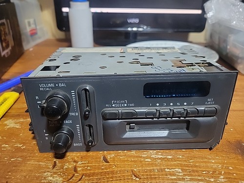 95-00 GM Chevy Silverado Sierra AC Delco Radio Cassette 16194545 ...