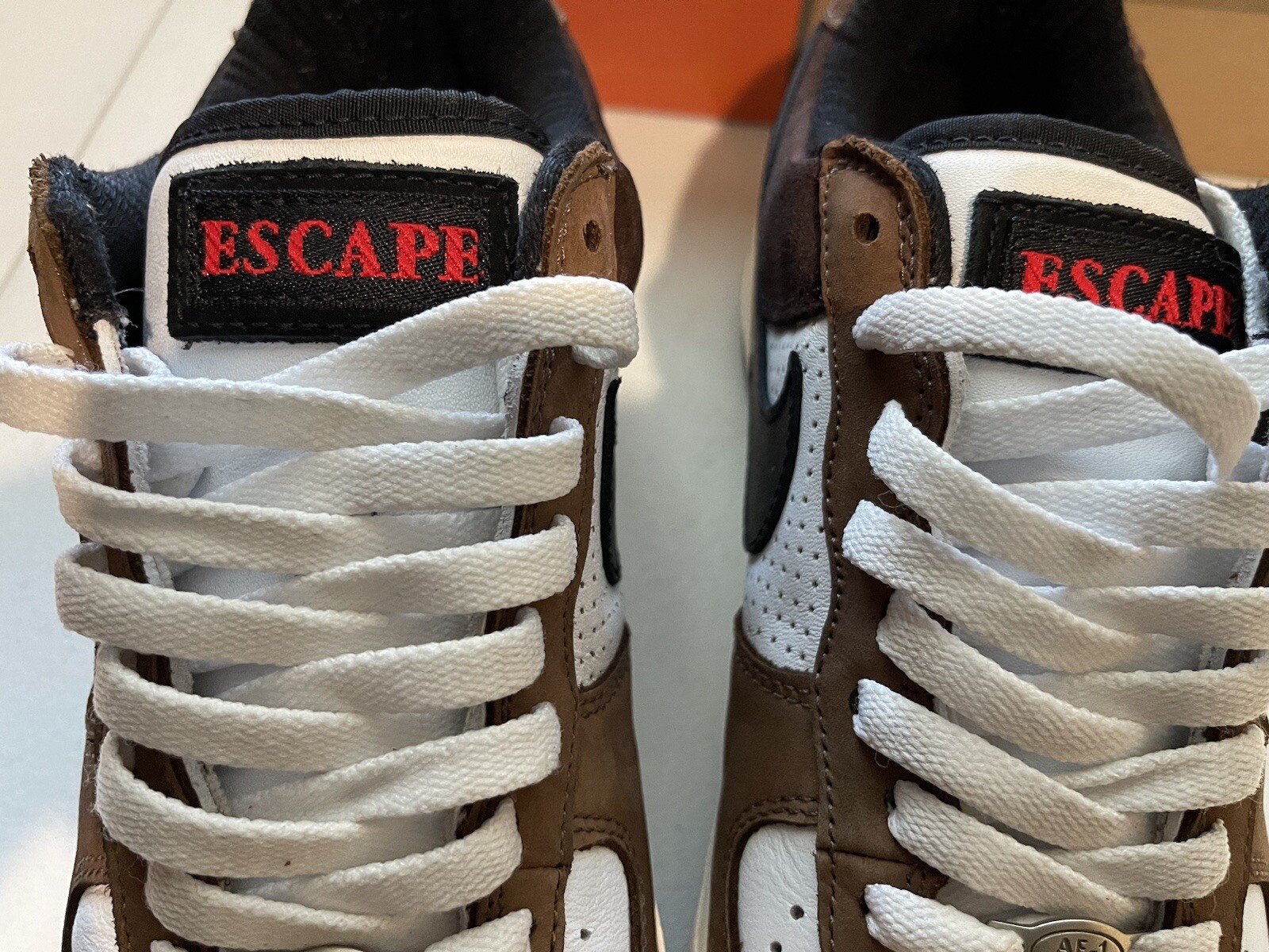 Nike Air Force 1 Escape Premium Travis 2005 - size 9.5 - Gem