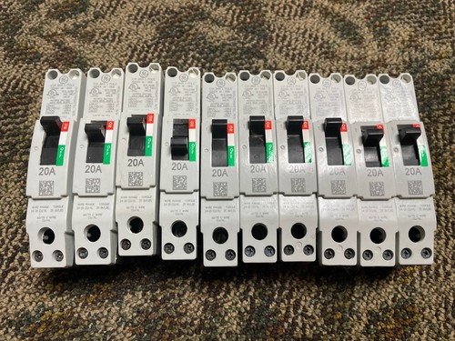 Qty 10 GE TEYL TEYL1020B 1 Pole 20 Amp 120/240V Circuit Breaker Used ...