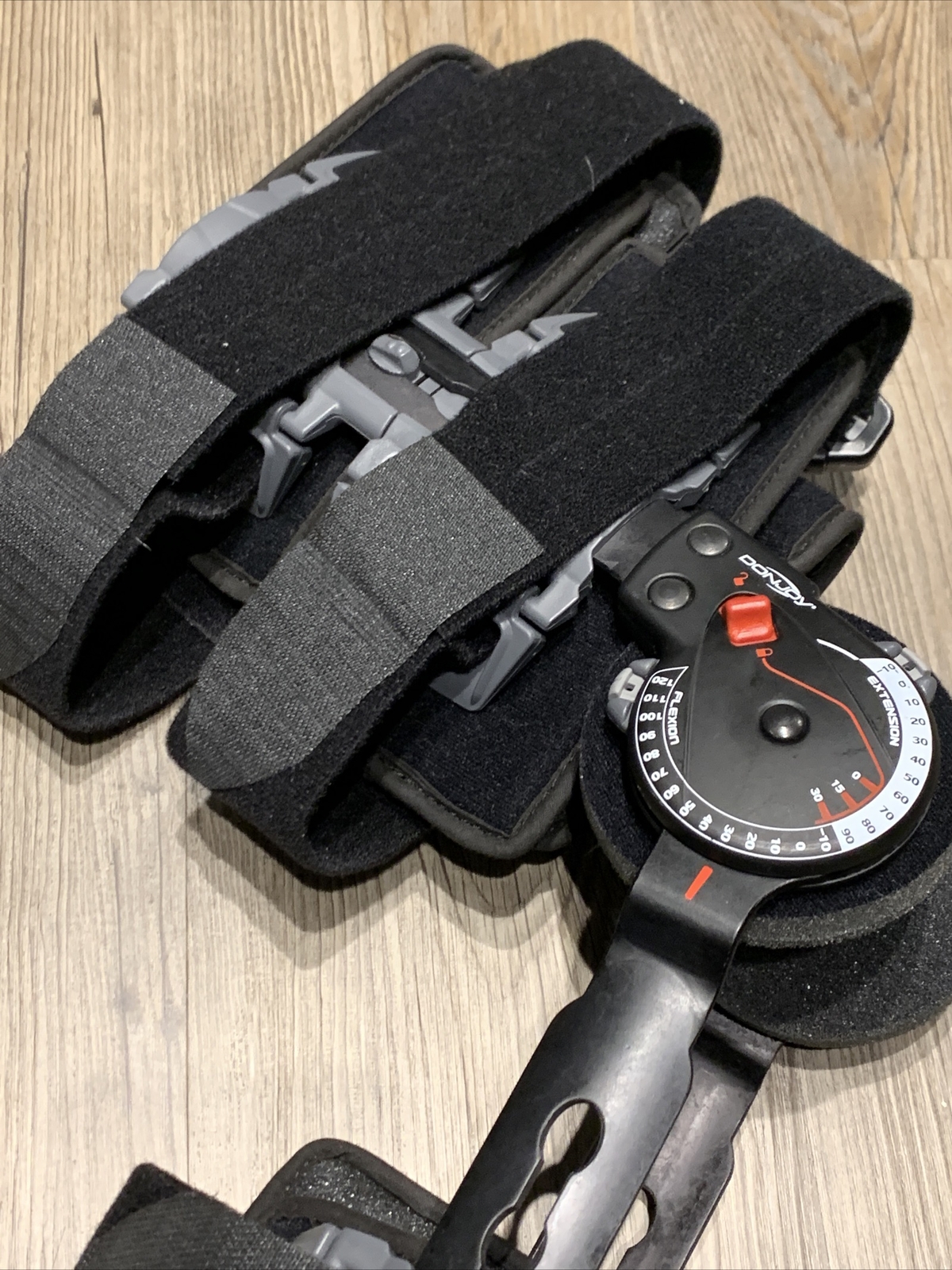 DonJoy Flexion Universal Adjustable Knee Leg Brace | eBay