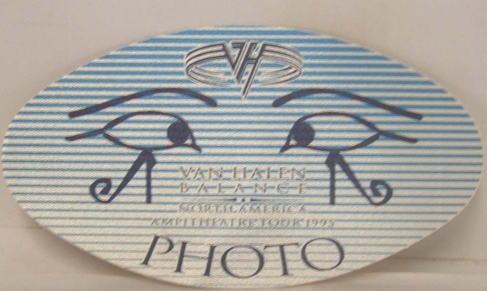 VAN HALEN / EDDIE - ORIGINAL CLOTH TOUR CONCERT BACKSTAGE PASS ***LAST ...
