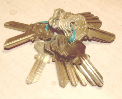 Vintage (16) 111TE Taylor Lock Company Keys Blanks Phila PA USA | eBay