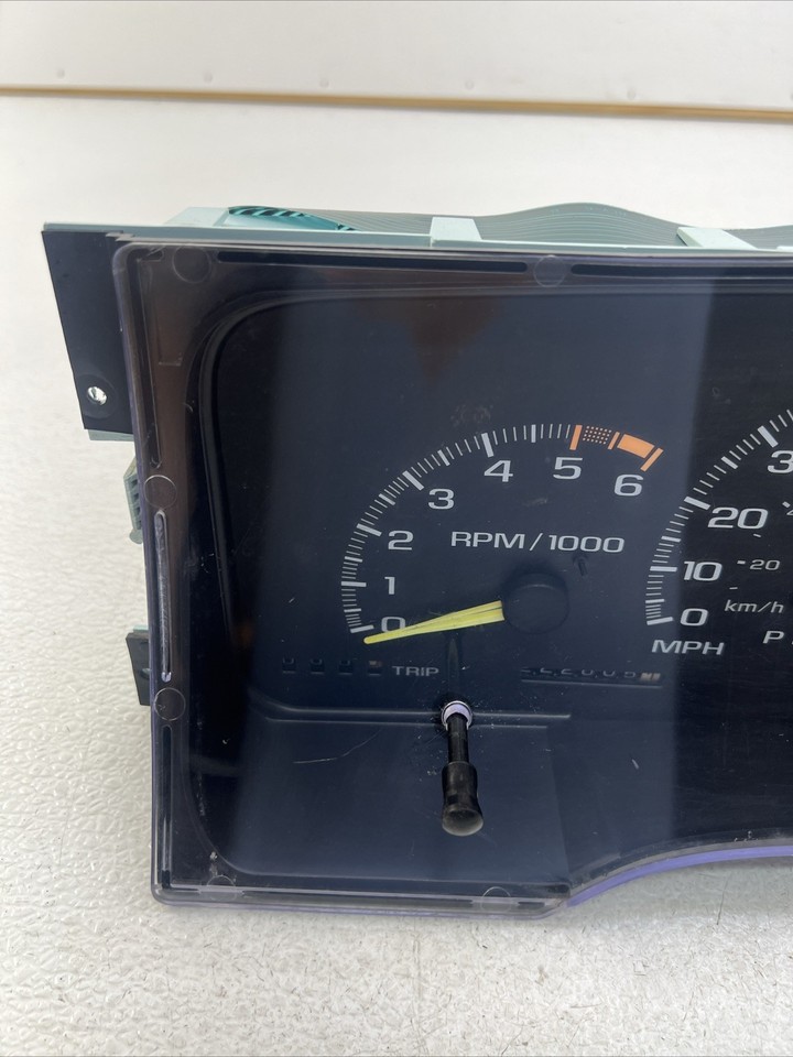 95-99 Chevy Silverado Suburban GMC Sierra OEM Speedometer Cluster 222K ...