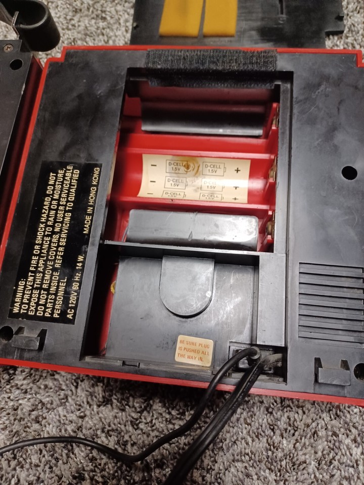VINTAGE REALISTIC 8 TRACK STEREO PORTIPLAY CARTRIDGE PLAYER RADIO 14 ...