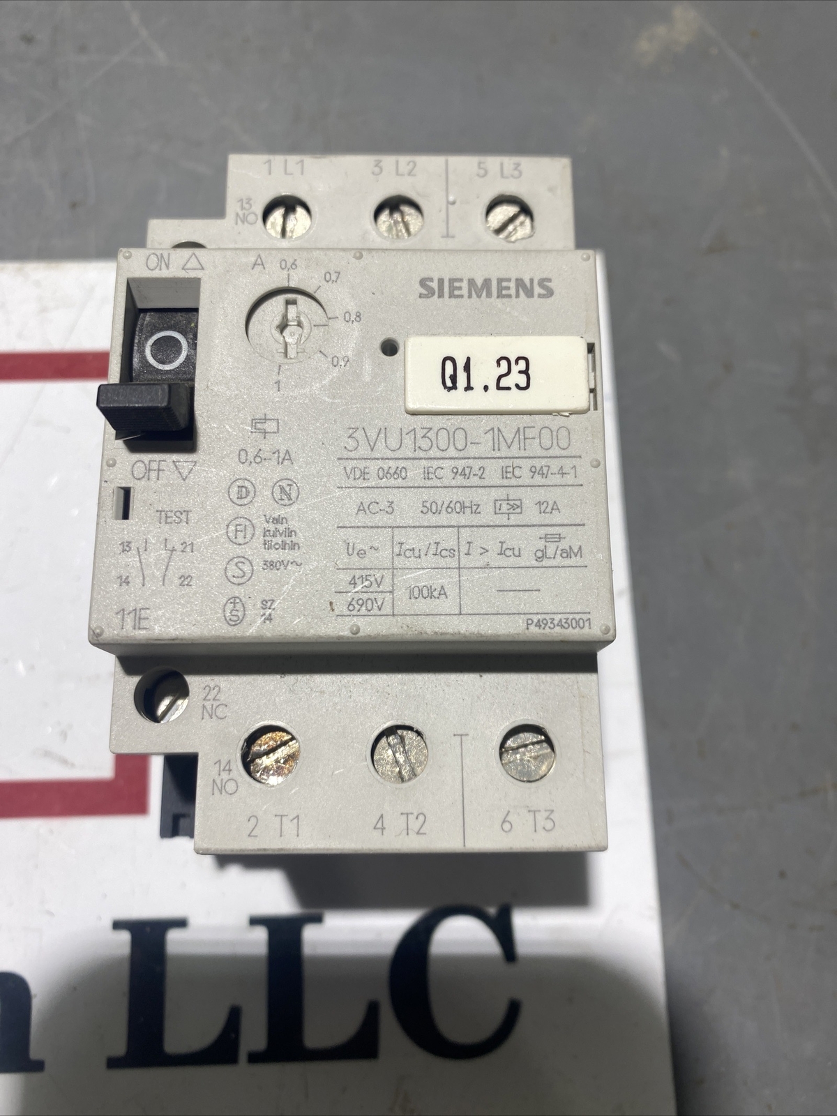 Siemens 3VU1300-1MF00 Overload Breaker .6A to 1A Very Good Condition ...