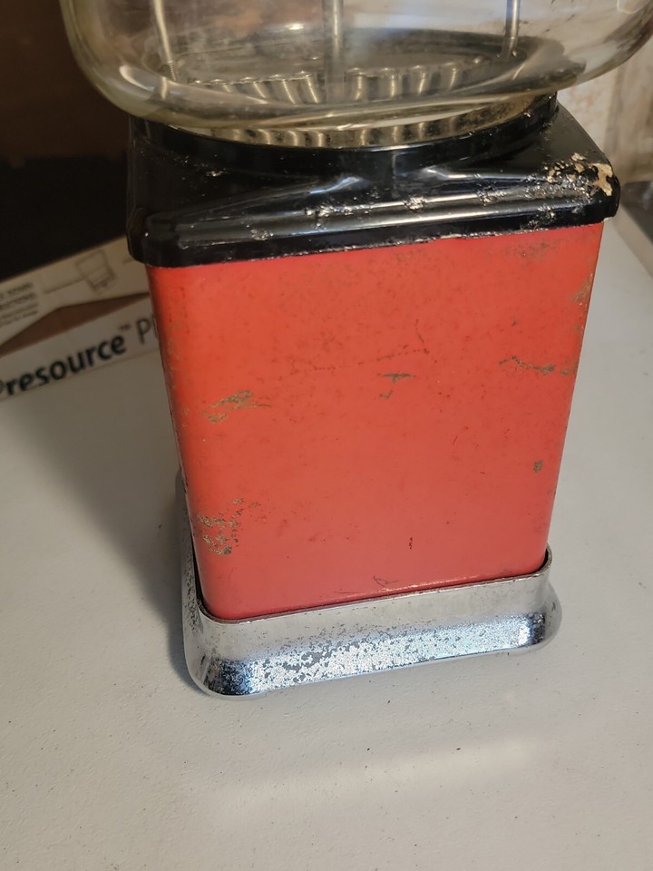 Vintage Topper Deluxe 1 Cent Gumball Machine Lions International ...