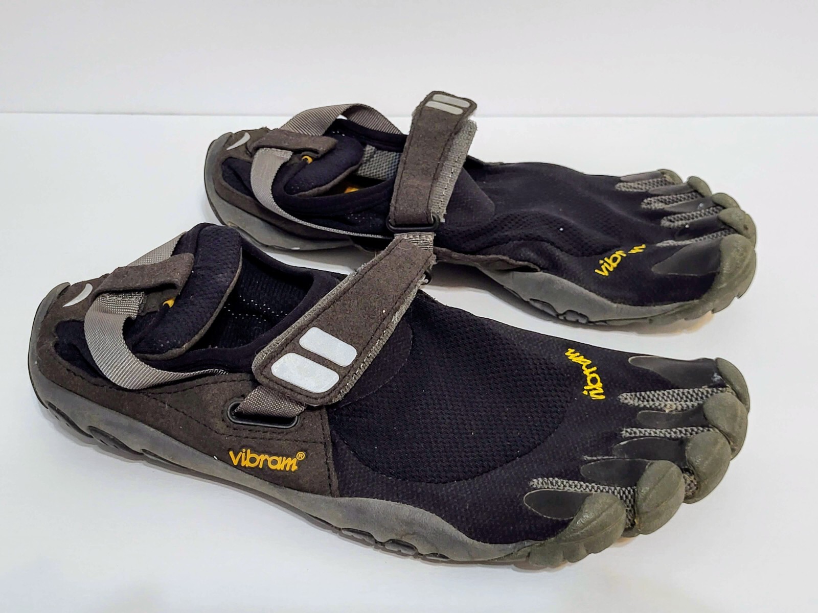 VIBRAM Five Fingers TrekSport Men Sz US 9 EU 42 Black Minimalist Shoes ...