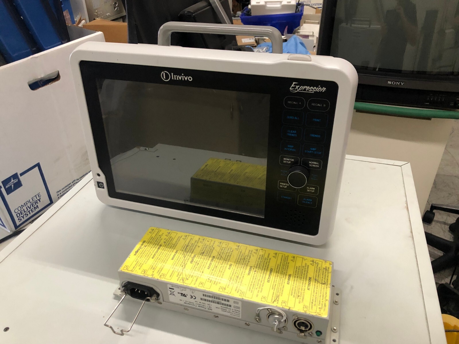 Invivo Expression MRI Patient Monitoring System Monitor 865214 W/ Power ...