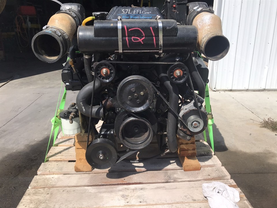 MerCruiser Marine 5.7 L 350 V8 Blue Water Inboard Engine NO SALT Drop ...