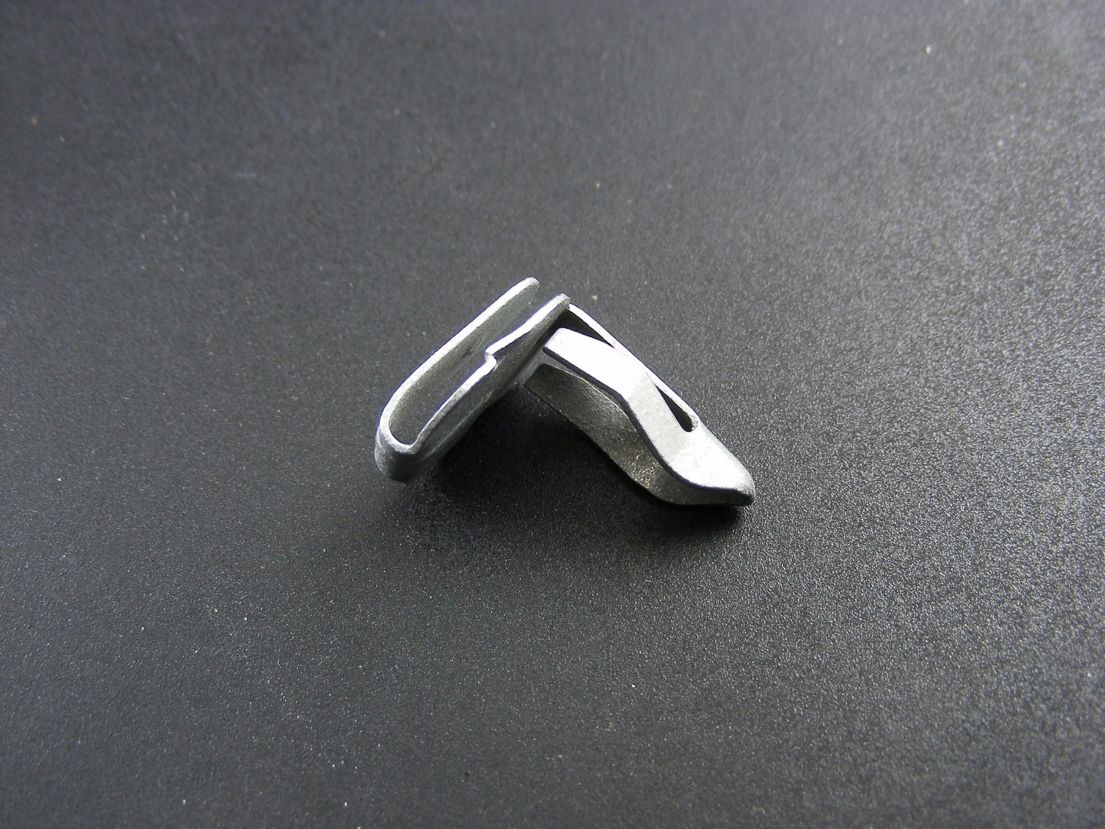 Dodge Truck Door Panel Clips- Fits 5/16" Hole- 3/4" Long- 50 clips ...