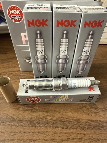 NGK Spark Plugs 5507 PZNAR6A11H 4 pcs Laser Platinum For FORD LINCOLN ...