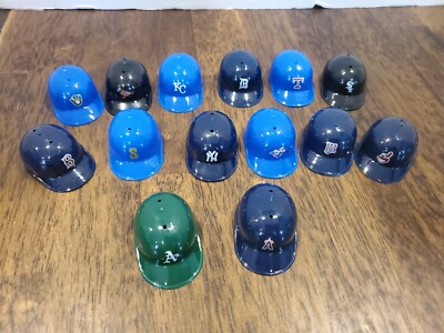 MLB Major League Baseball 1980s Gumball Machine Mini Plastic Helmets ...