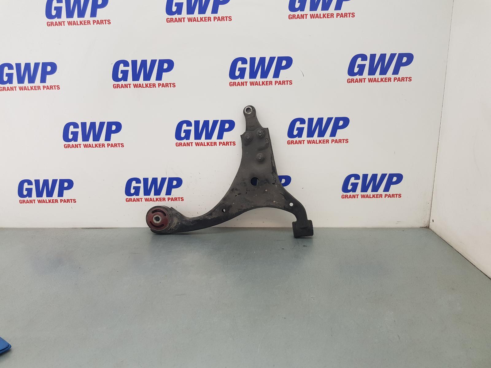 HYUNDAI I30 FD 09/07-04/12 LEFT FRONT LOWER CONTROL ARM 545002H000 | eBay