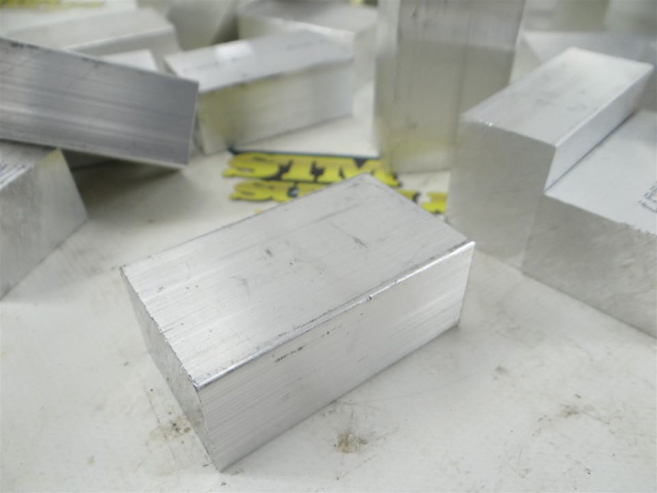 24 PIECES OF 6061 THUNDERBAR ALUMINUM BAR STOCK 1" X 1-1/2" X 2-1/2 ...