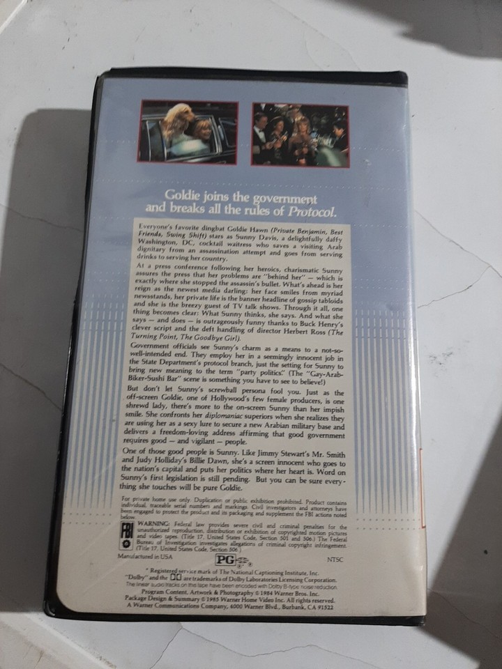 Protocol (VHS 1984, Clamshell) Goldie Hawn, Chris Sarandon, Richard ...