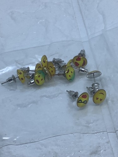 6 Pairs of Emoji Face Smiley Emotion Earrings Unisex | eBay