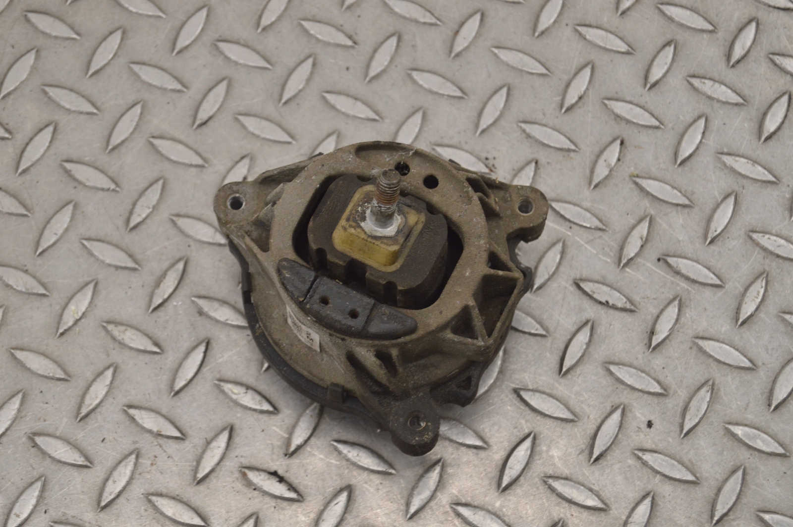 BMW 1 F20 116i 2011 RHD Left Side Engine Mount Support 6854251 15399457 ...