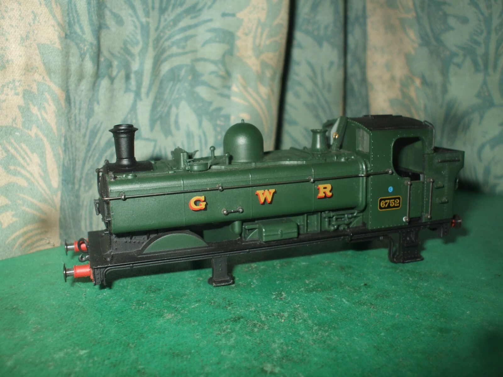 BACHMANN GWR 57XX (8750) PANNIER TANK GREEN LOCO BODY ONLY - No.2 | eBay