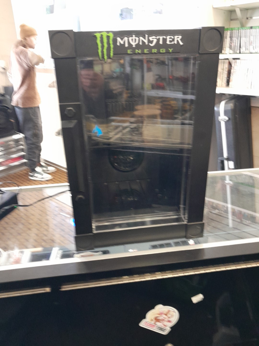 MONSTER ENERGY MINI FRIDGE RARE (B63NB) 18 Cans BlackのeBay公認海外通販｜セカイモン