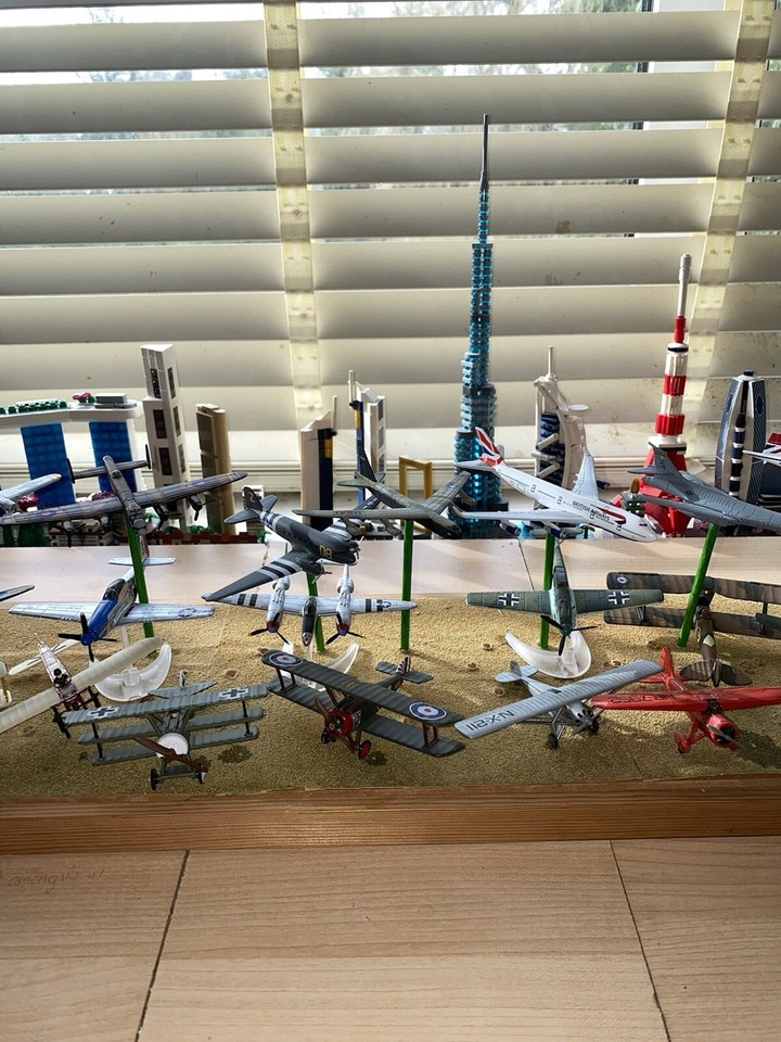 Corgi History of aviation model plane collection with stands and case ...