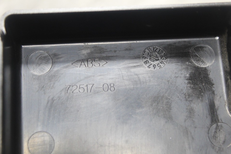 2012 12 09-13 Harley Davidson Ultra Limited Electrical Fuse Box Cover ...