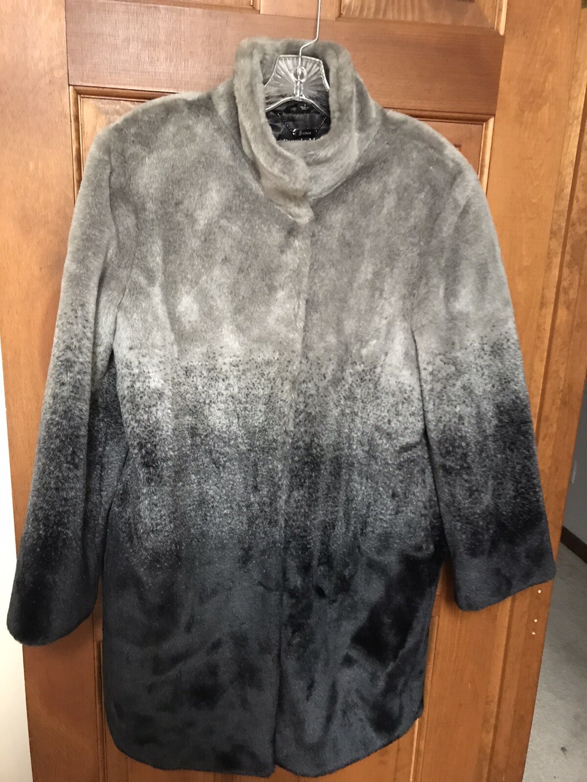 Pamela McCoy Couture Faux Fur Coat Size Small EUC!!!! - Gem