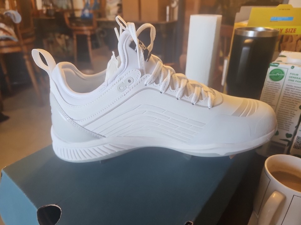 Men’s Rawlings Bullpen Low White Metal Baseball Cleats Size 8 Spikes ...