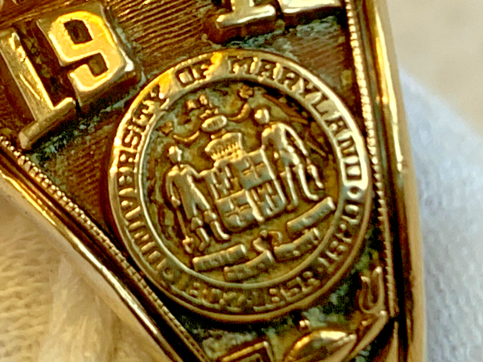 1972 University of Maryland Medicine Ring 10K Gold 17.58g Sz 7 Sapphire ...