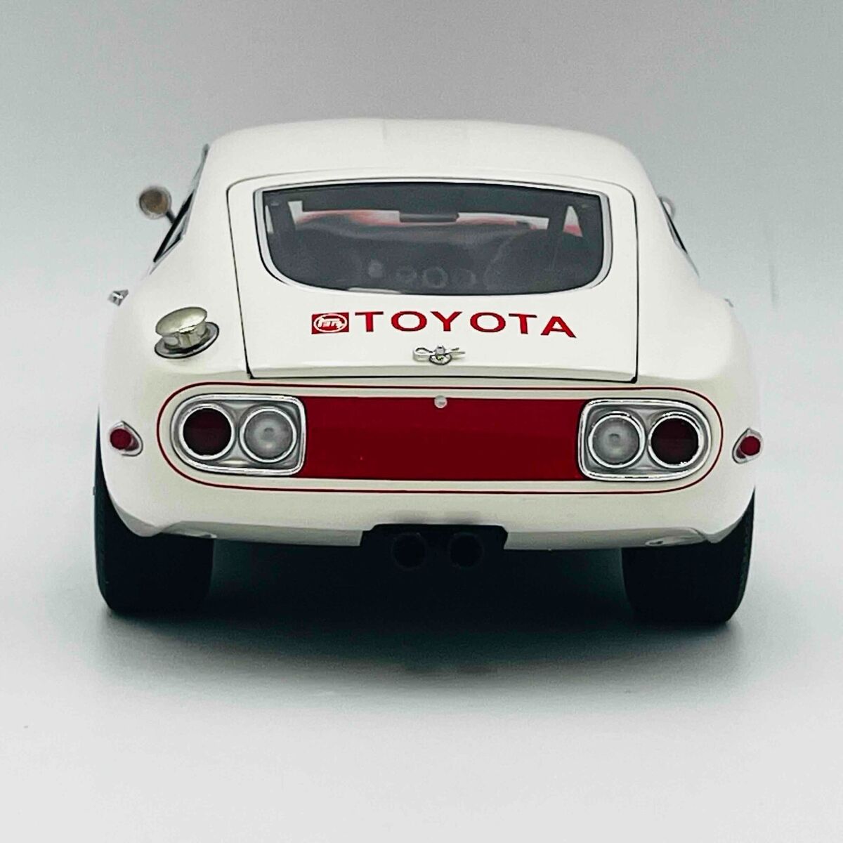 AUTOart 1/18 TOYOTA 2000GT SCCA 1968 #33 | eBay AUTOart 1/18 TOYOTA 2000GT SCCA 1968 #33 | eBay