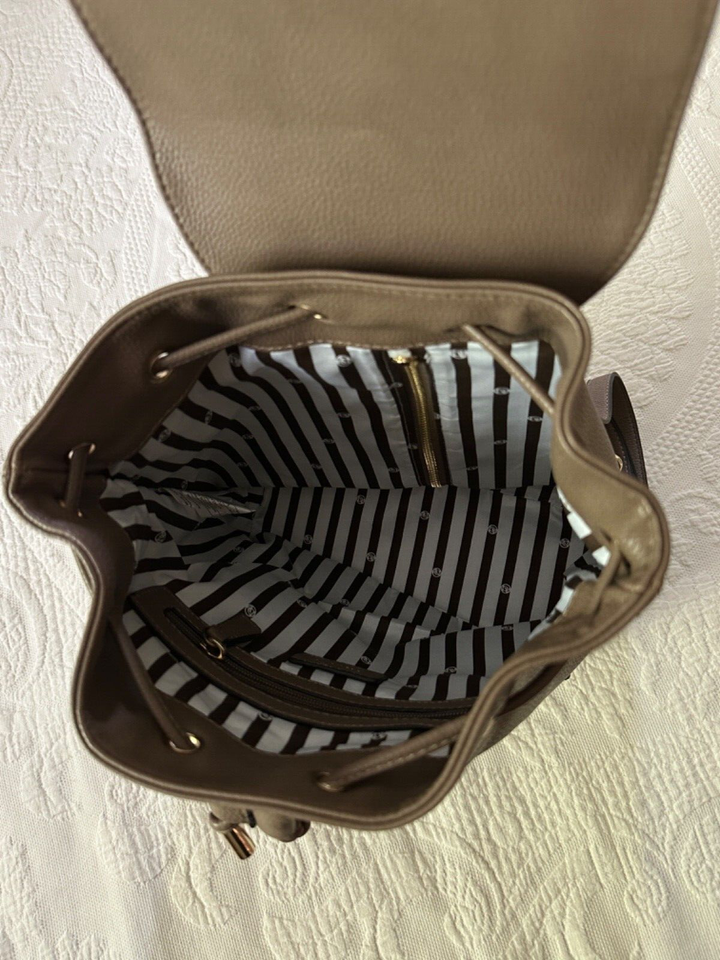 La Diva Design Italian Backpack Olive w/gold hardware | eBay