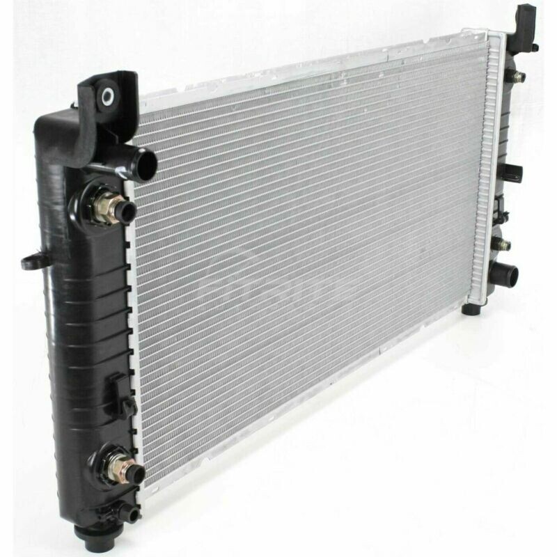 New Radiator Chevrolet Silverado 1500 Classic 1999-2007 For GM3010274 ...