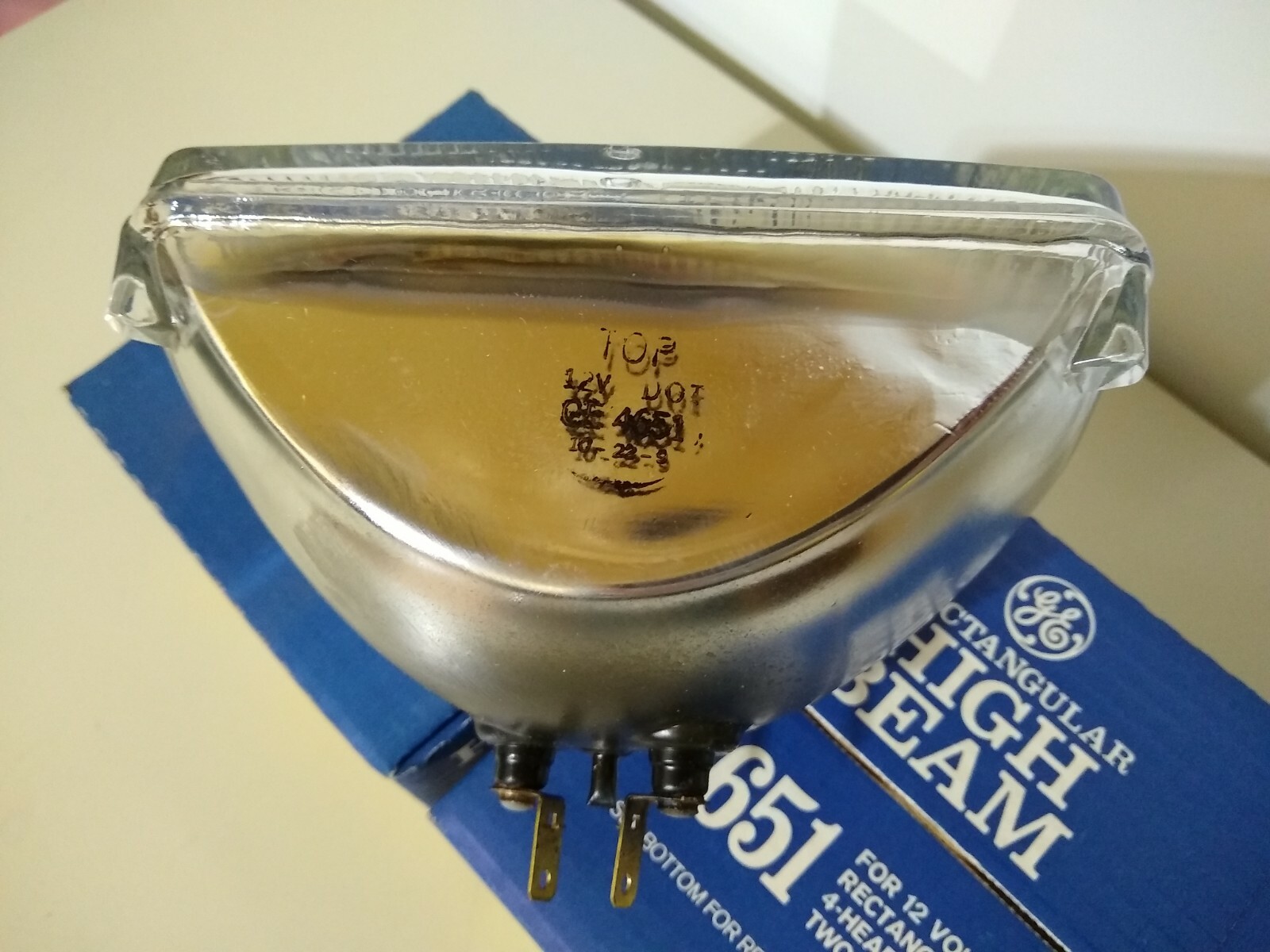 Lot of 2 GE 4651 sealed High Beam lamp rectangular headlight H4651 2 ...