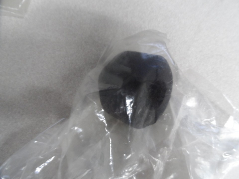 NEW Factory TOYOTA Cushion Shock Mount Bushing FJ Cruiser 90948-01088 ...